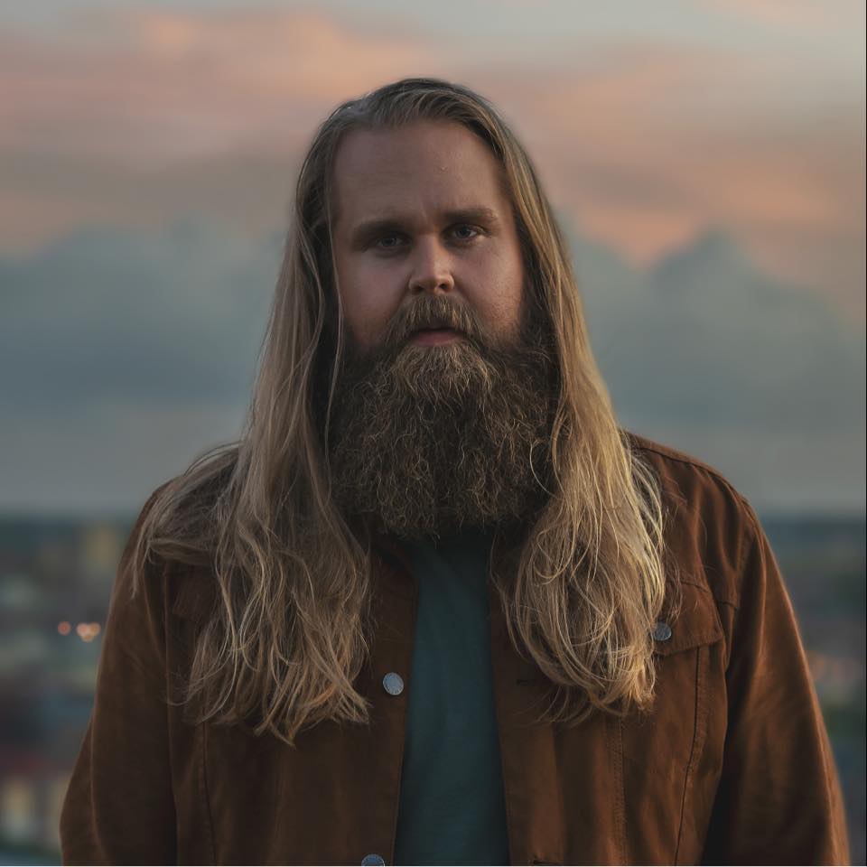 Jul i Kosta Boda och show med Chris Kläfford